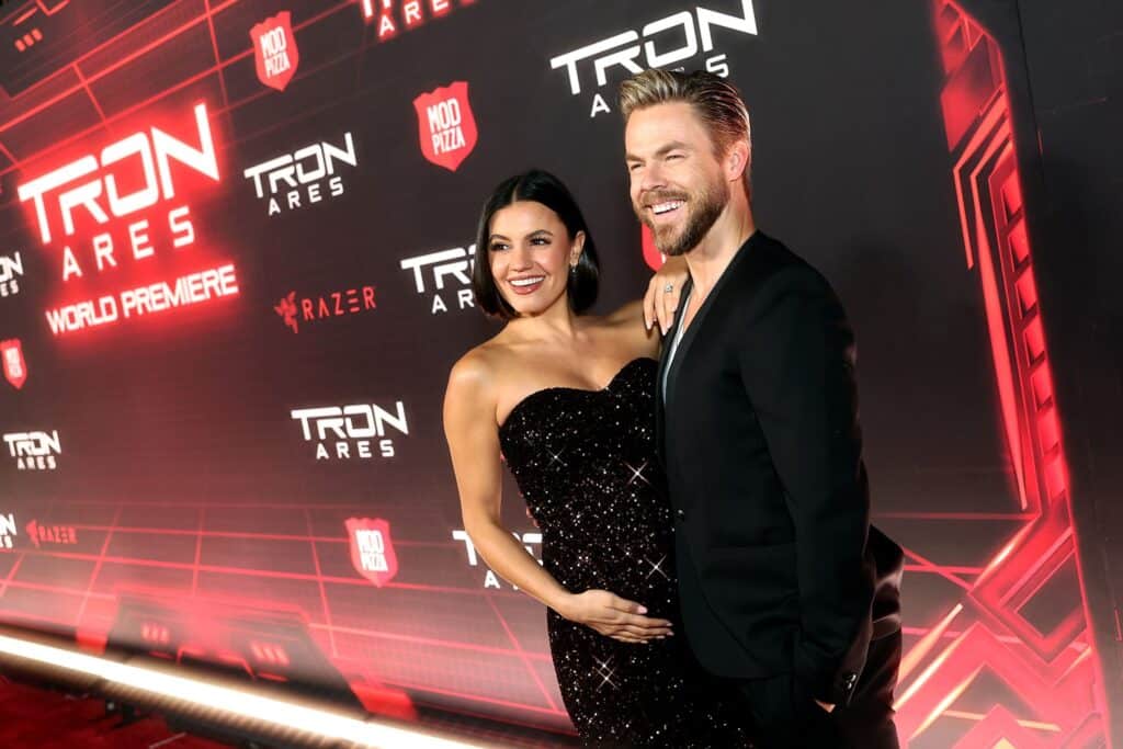 Derek Hough, Hayley Erbert announce birth of 1st child together ...