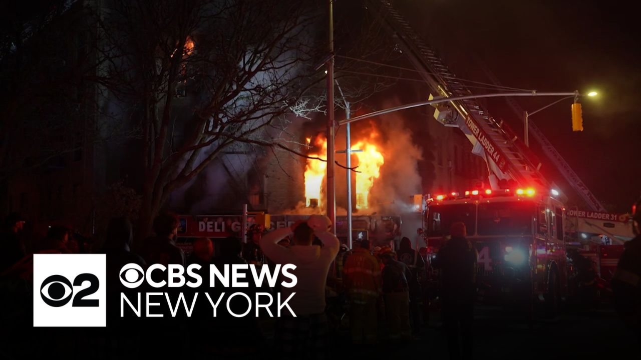 5-alarm fire destroys building in Morris Heights neighborhood of the Bronx
