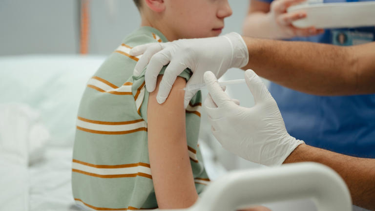 CDC changes kids' vaccine schedule, removing universal recommendation ...