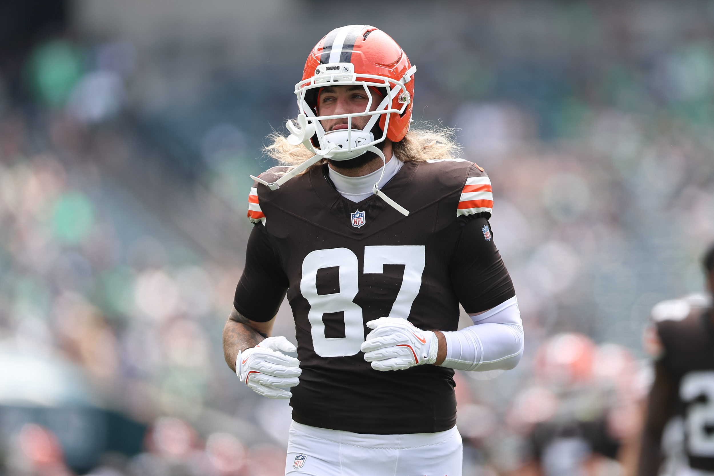 Browns announce six futures contracts