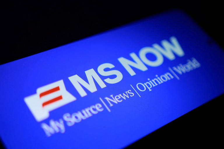 Comcast spinoff Versant — home to rebranded MSNBC — plummets in market ...