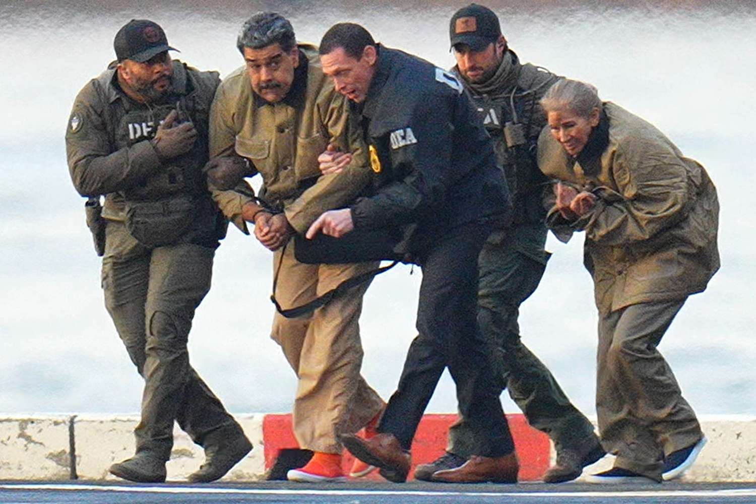 Venezuela's Nicolás Maduro says he's a 'prisoner of war' as he pleads ...