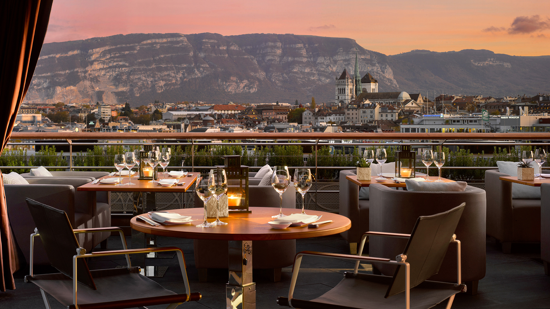 IZUMI Geneva: Nippon panorama over Lake Geneva