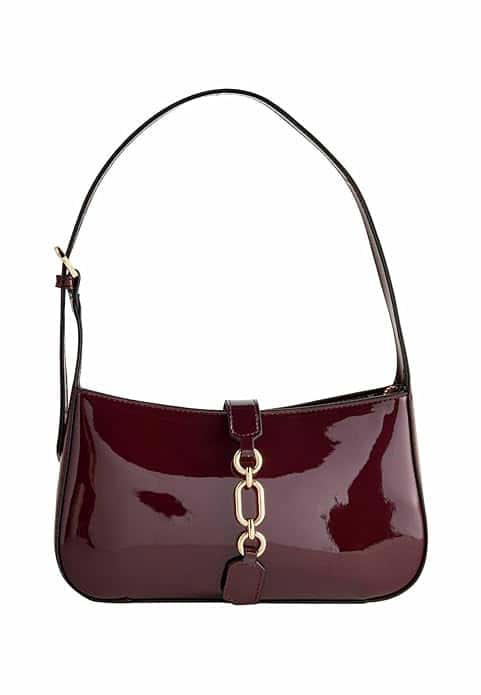 Timeless & trendy women’s shoulder bags that elevate everyday style