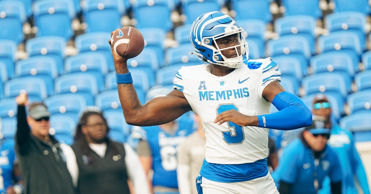 Memphis quarterback AJ Hill commits to transfer to Arkansas