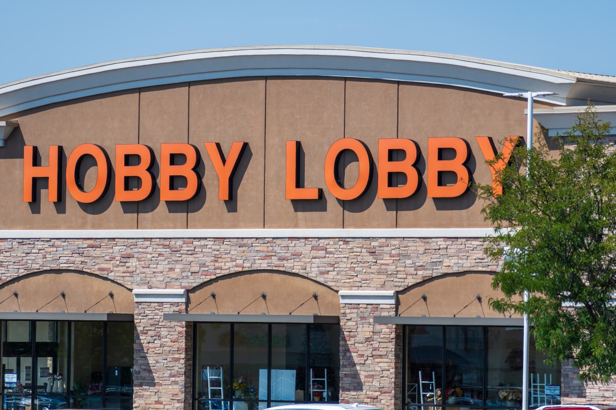 The spring framed art collection at Hobby Lobby is here, and it’s gorgeous