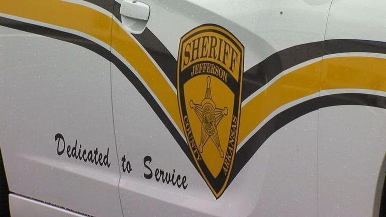 Jefferson County man held on $500K bond for liquor store clerk assault ...