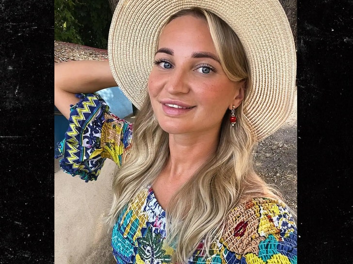 Influencer Yulia Burtseva dies at 38 after undergoing cosmetic surgery