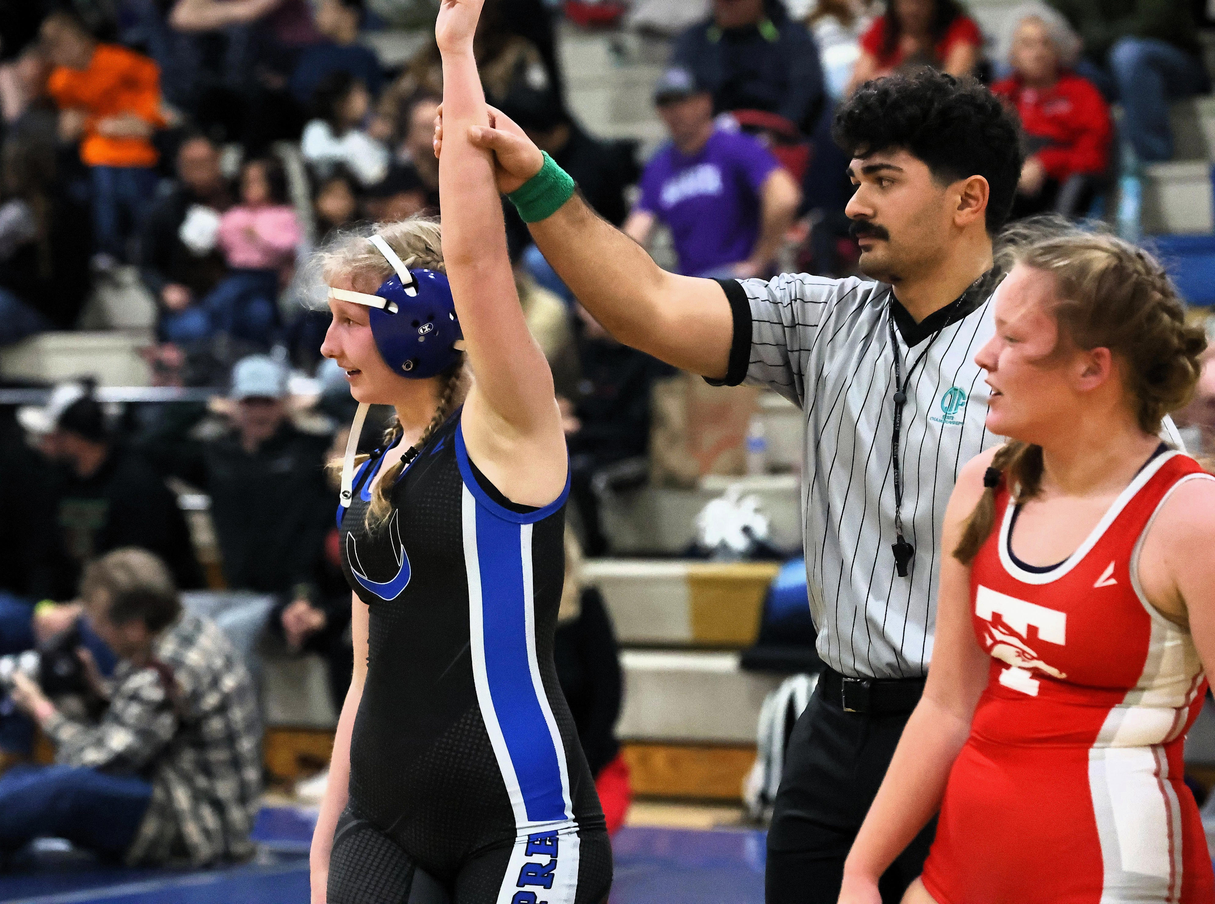 Fan vote: Who is the Record Searchlight's midseason girls wrestler of ...