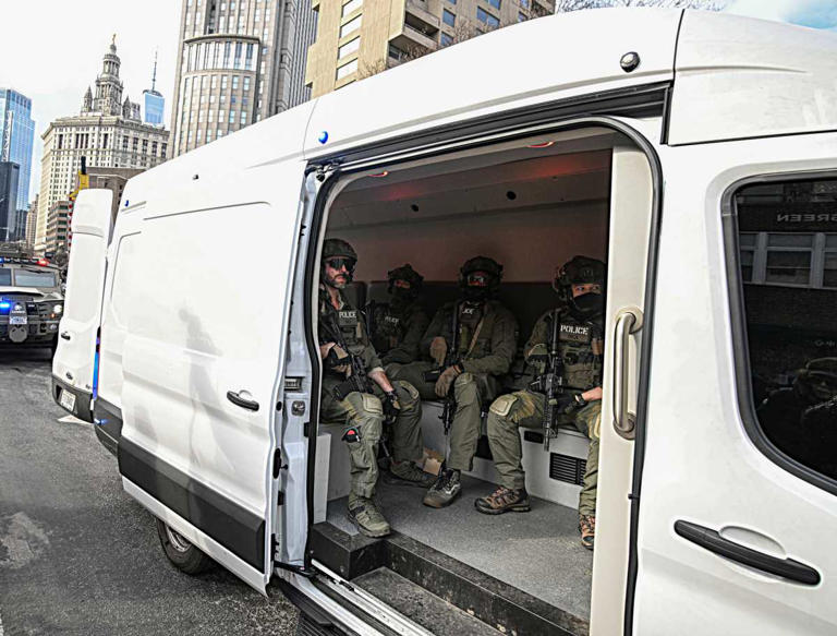 Nicolás Maduro arraignment: Venezuelans weep with joy outside Manhattan ...