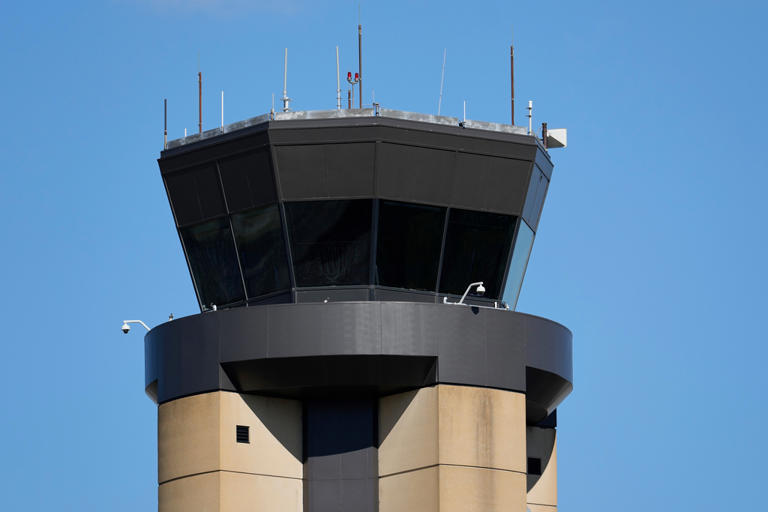 FAA picks 2 firms to replace 612 outdated radar systems that air ...
