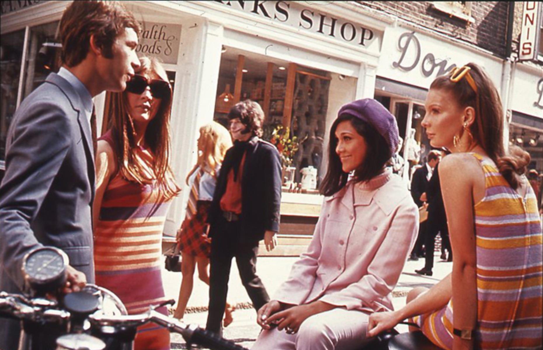 30 fascinating photos of Great Britain in the swinging sixties