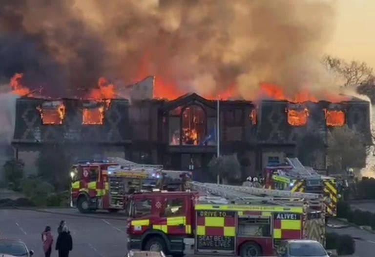 Smoke billows over London after golf club fire