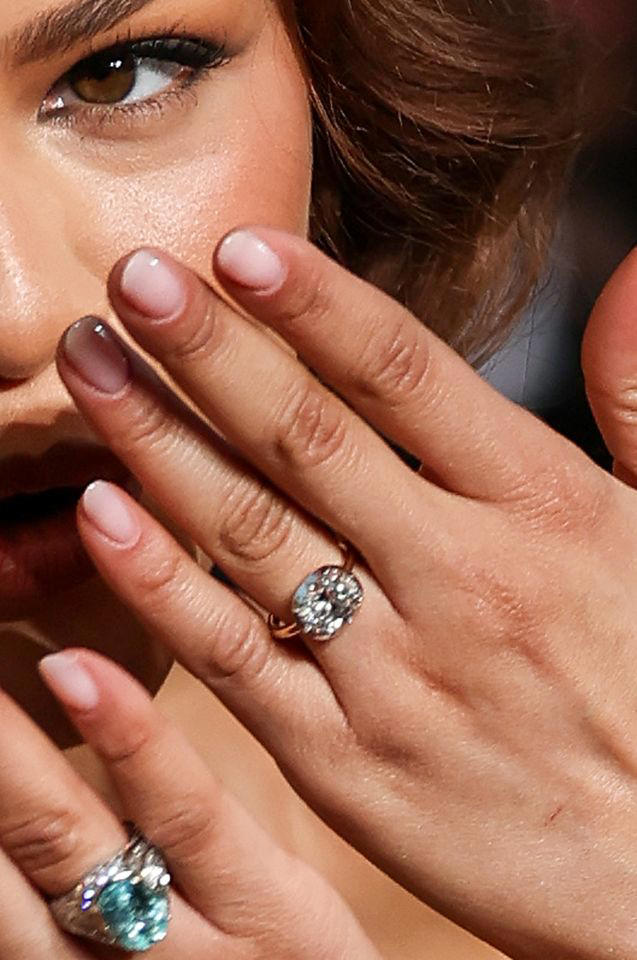 Zendaya's engagement ring reignited the east-west setting trend—here's ...