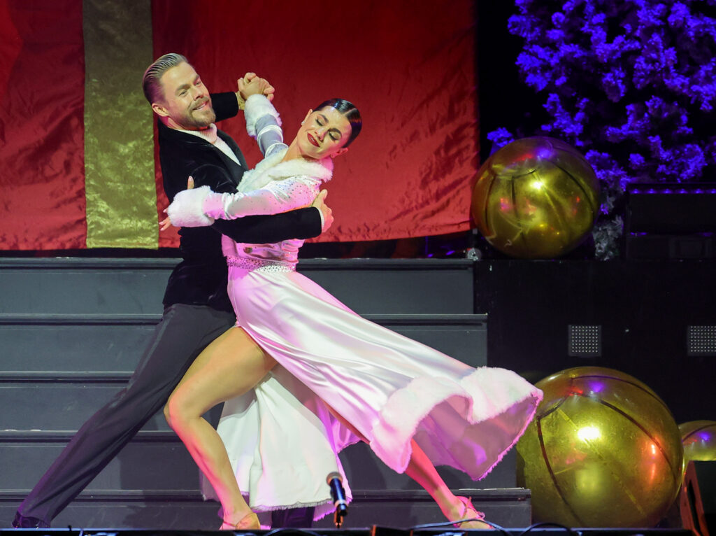 Derek Hough, Hayley Erbert announce birth of 1st child together ...