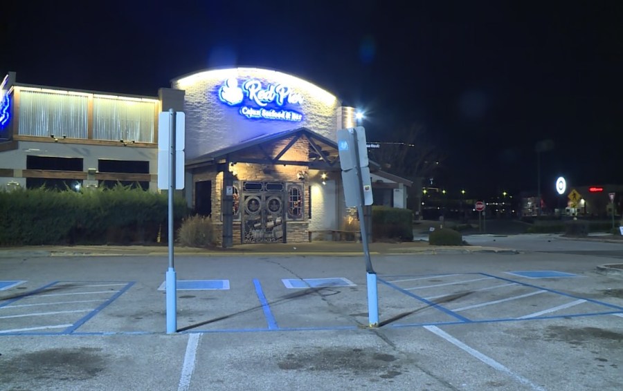 Shots fired at Red Pier restaurant in East Memphis