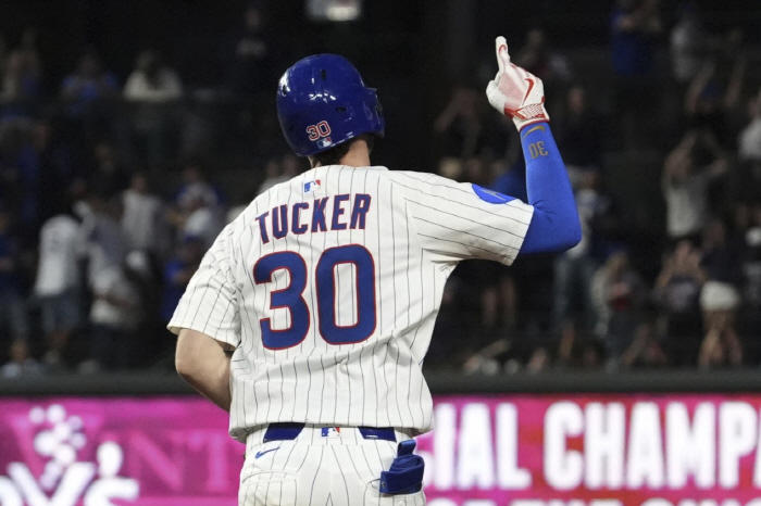 A surprising contract? Due to the nature of the FA's biggest fish, LAD ...