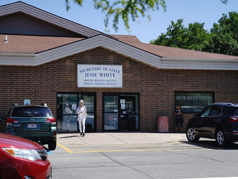 Secretary of State mobile unit to stop in Wheaton