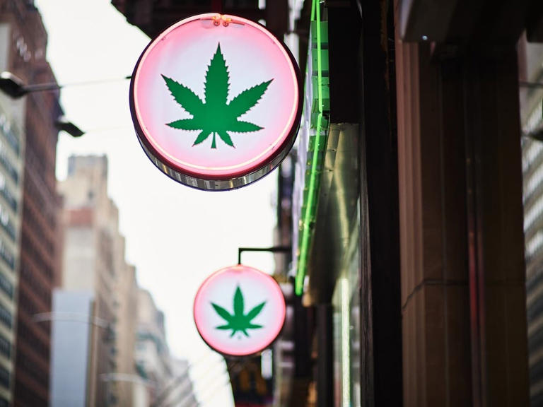 2 legal weed stores open on the Upper East Side