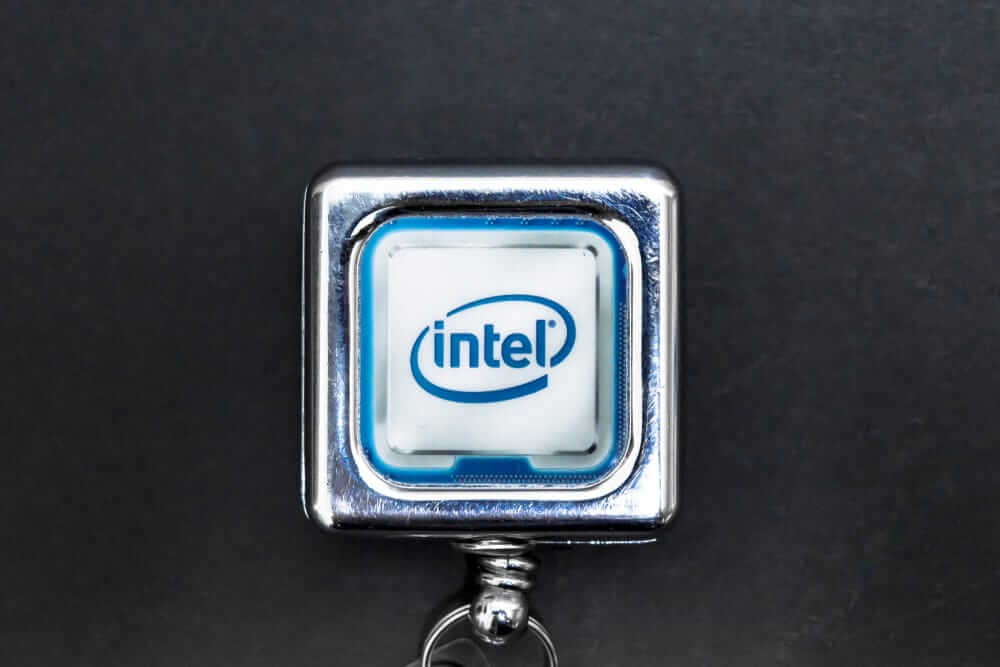 Intel stock just surged through its 50-, 20-day moving averages. Should ...