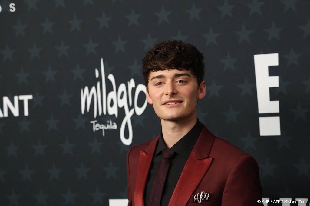 Stranger Things-acteur Schnapp kon Winona Ryder niet loslaten