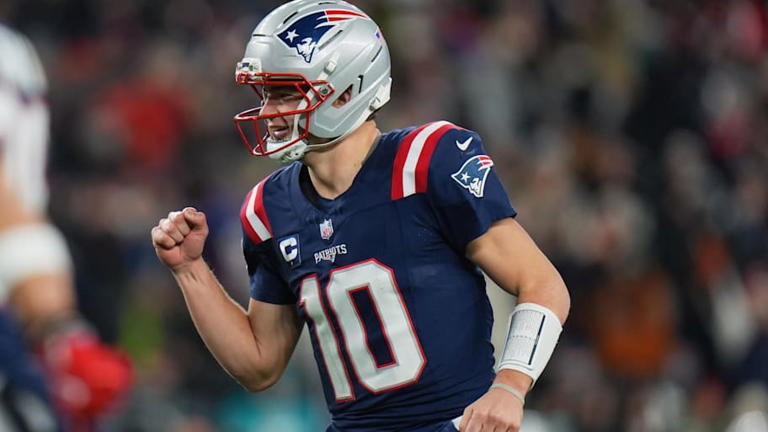 Fantasy football playoff quarterback rankings: Draft Drake Maye, not ...