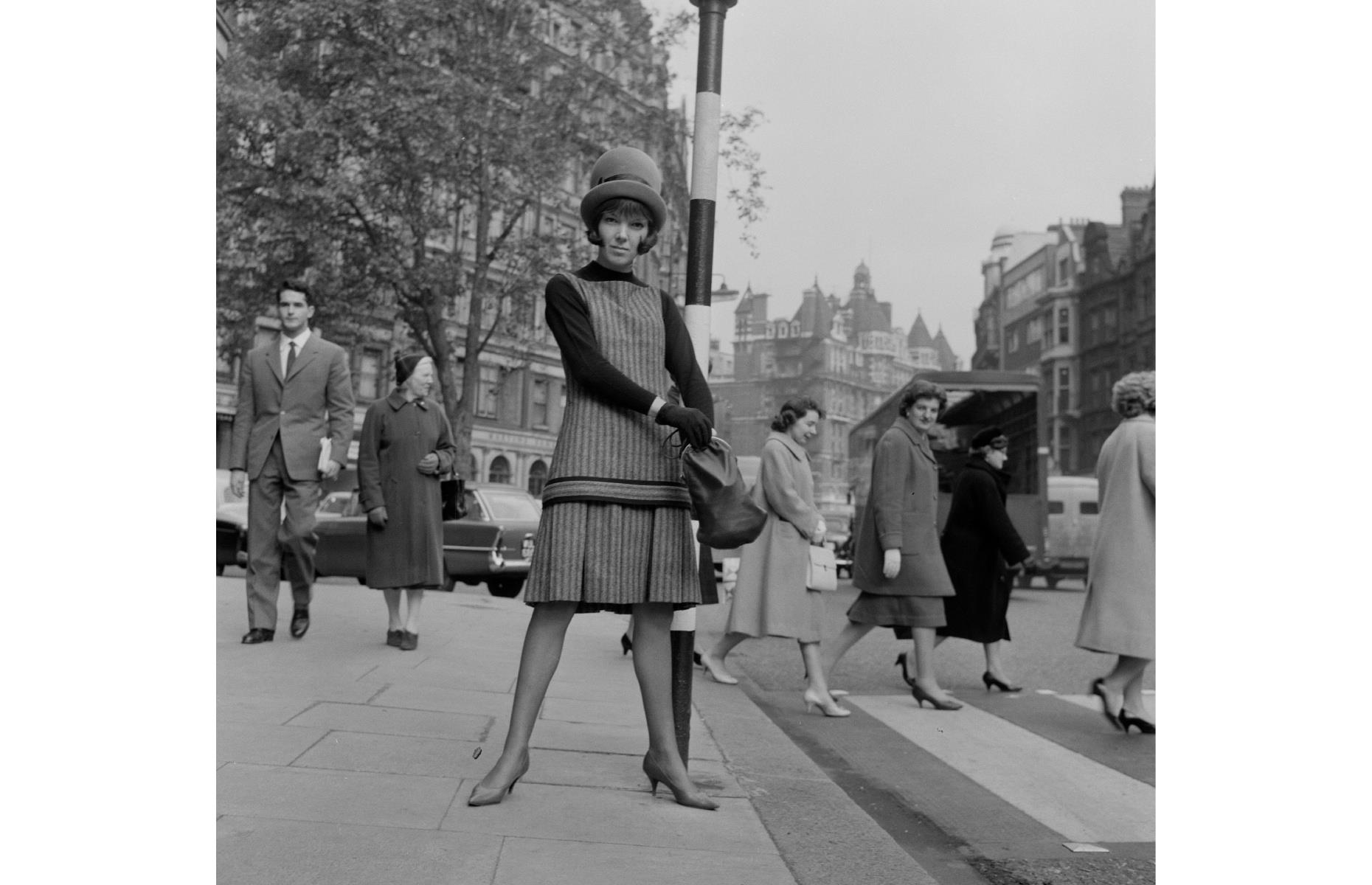 30 fascinating photos of Great Britain in the swinging sixties
