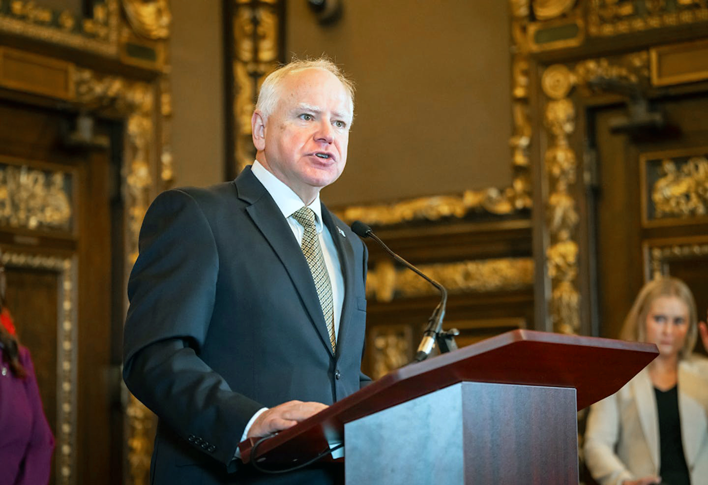 Minnesota Gov. Tim Walz announces he won’t seek third term as he faces ...