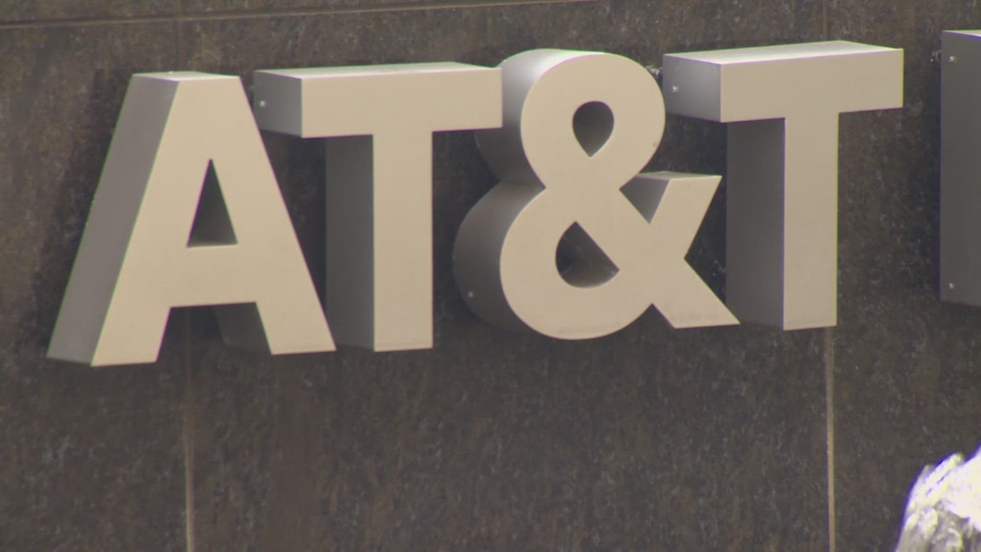 AT&T moving headquarters from Dallas to Plano