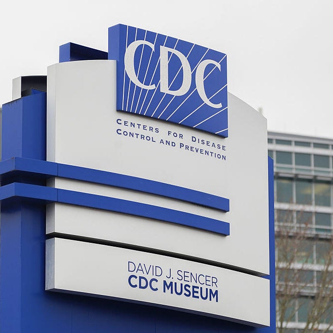 Pediatrics group releases vaccine recommendations, breaks with CDC