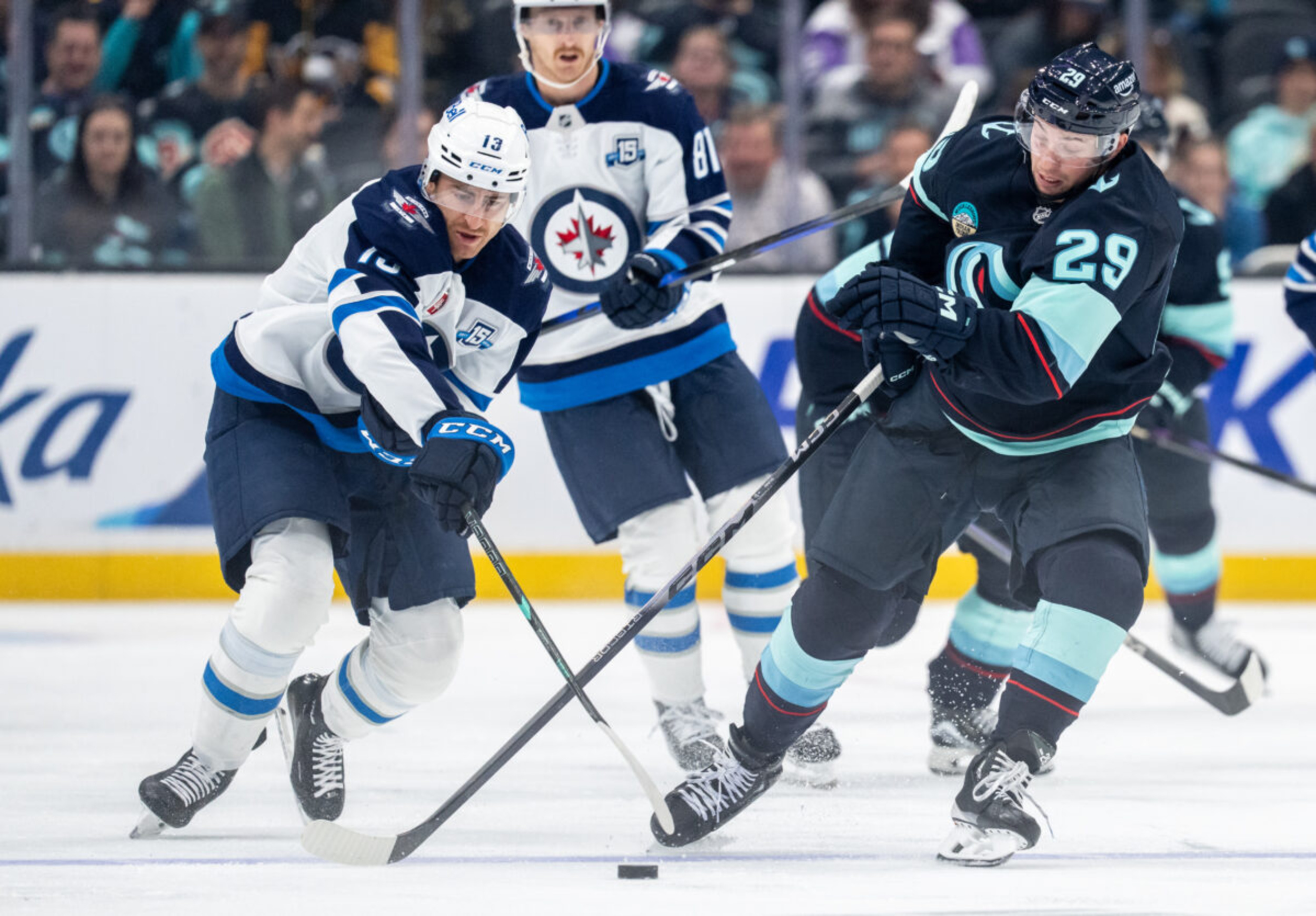 Jets’ Cheveldayoff speaks on team’s disastrous first half of 2025-26 season