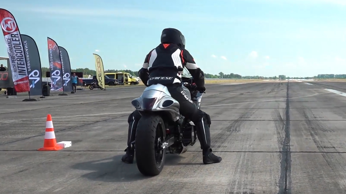 500HP Suzuki Hayabusa turbo drag run to extreme speed