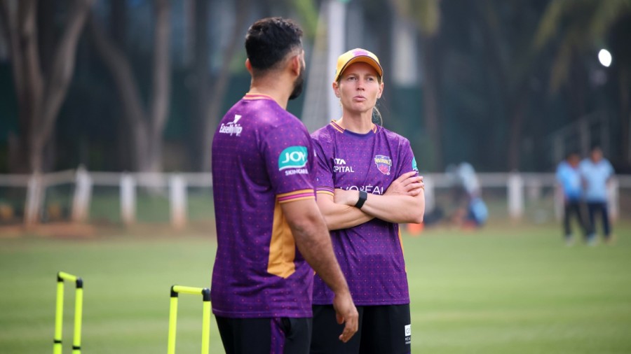 Coaching women has 'not been easy' - Nayar learns on the job at UP Warriorz