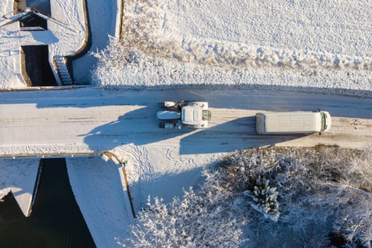 UK snow bomb from Friday will be so bad everyone should just stay home