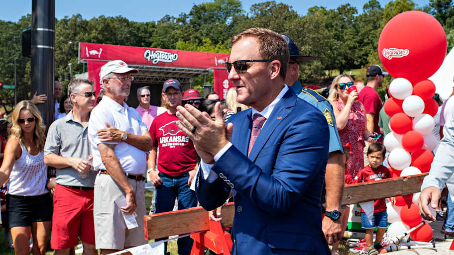 Dabo Swinney channels his inner Cher as he turns back time with Chad ...