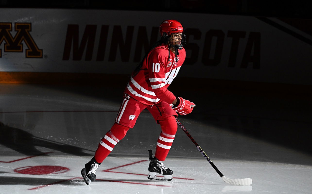 Laila Edwards will be the 1st Black woman to play ice hockey for Team ...