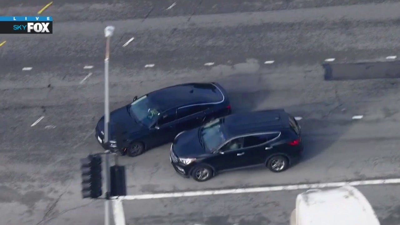 Stolen car suspect leads cops on chase in Hollywood