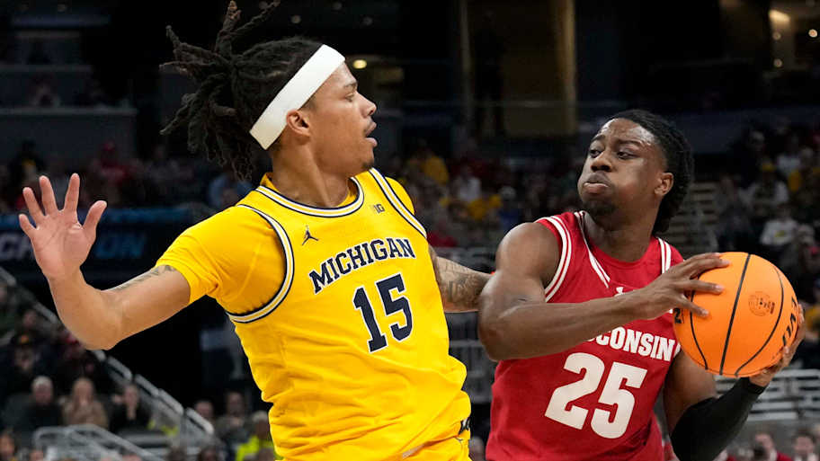 Wisconsin Badgers game time against No. 2 Michigan announced