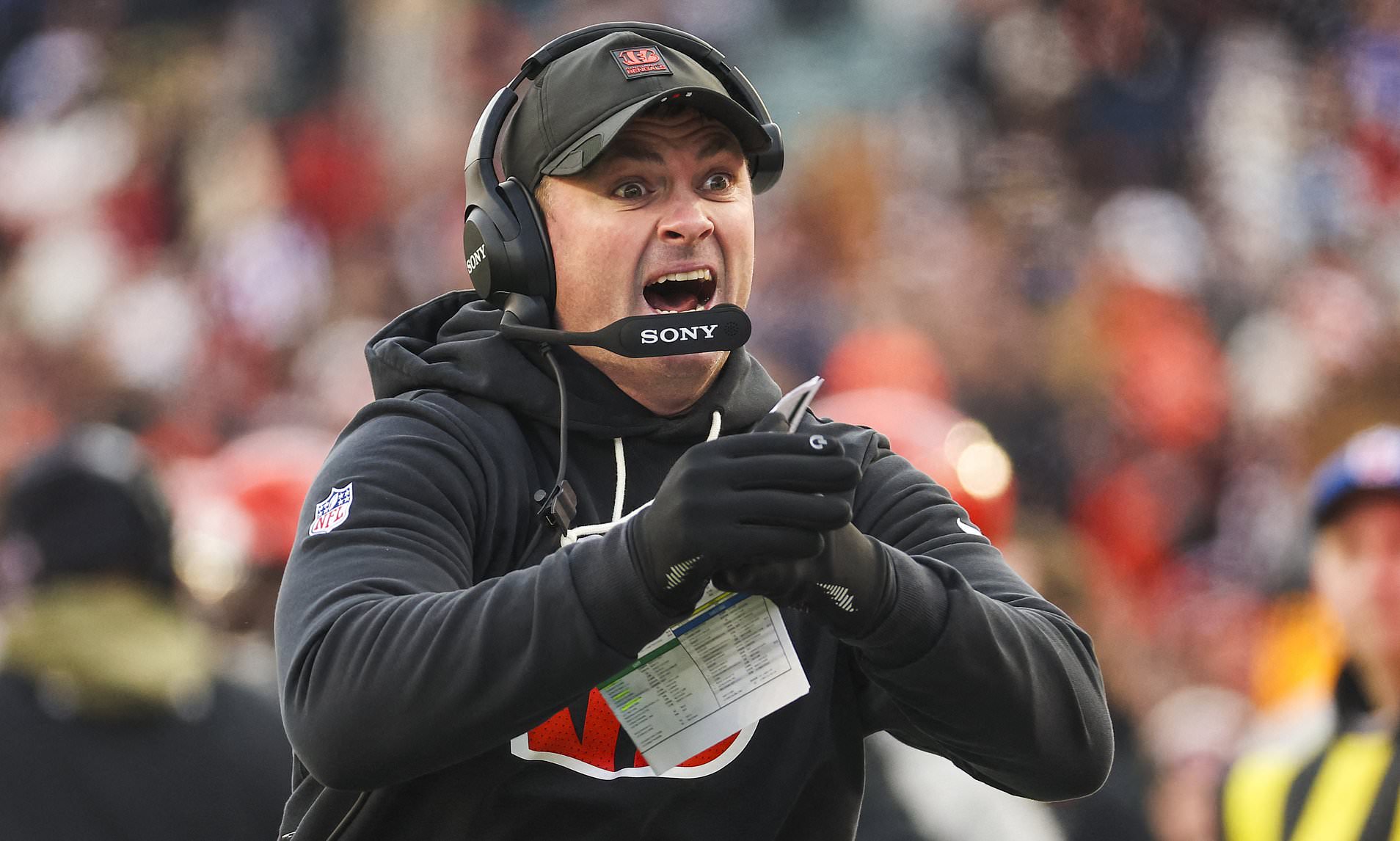 Bengals risk locker room unrest with statement on head coach's future ...