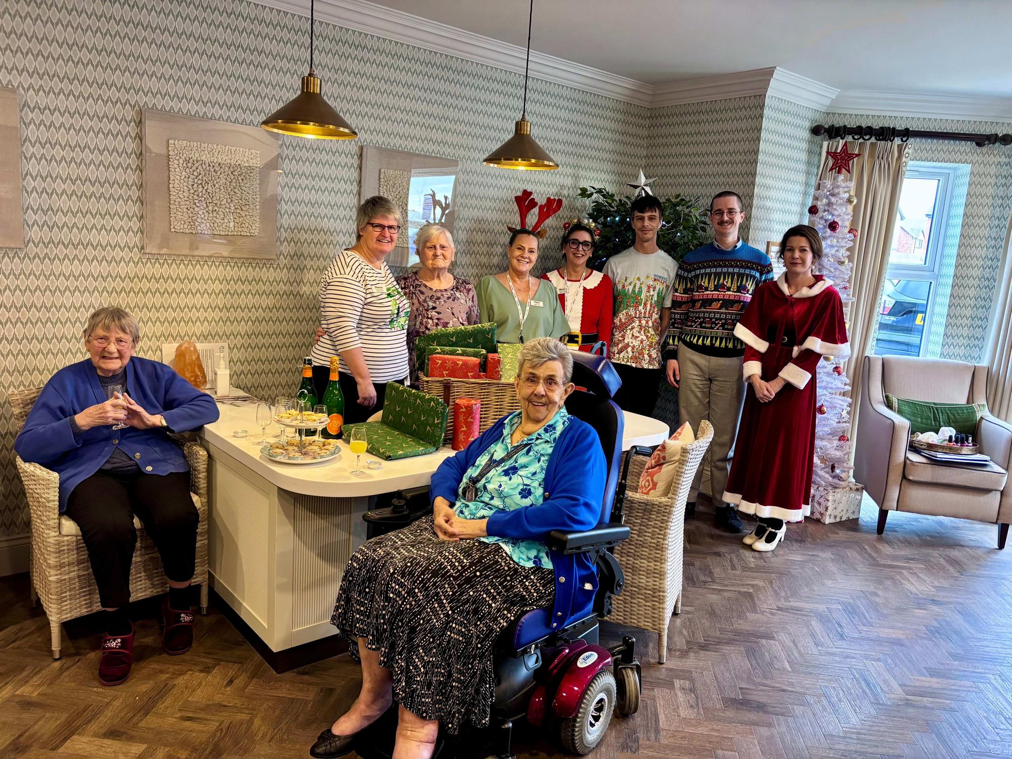Sleaford care home receives £400 Christmas care package donation ...