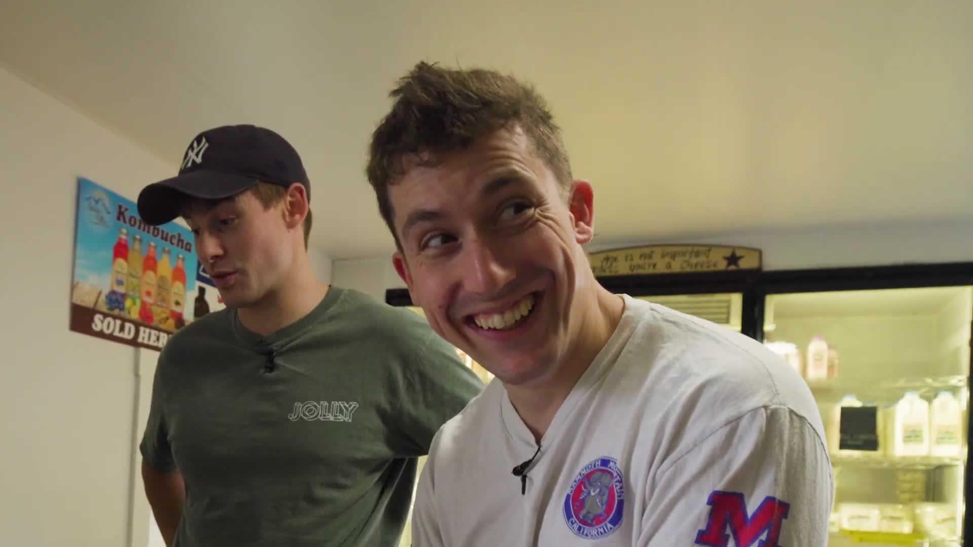 Two Brits try Amish Country food!