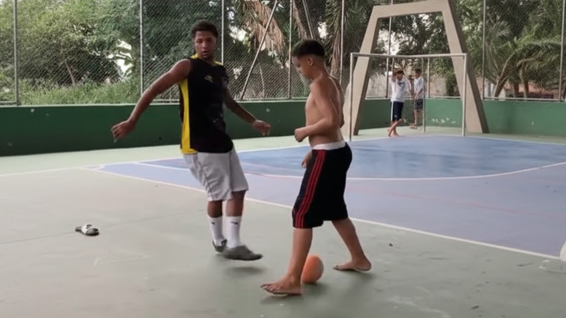 He makes nutmegs look too easy