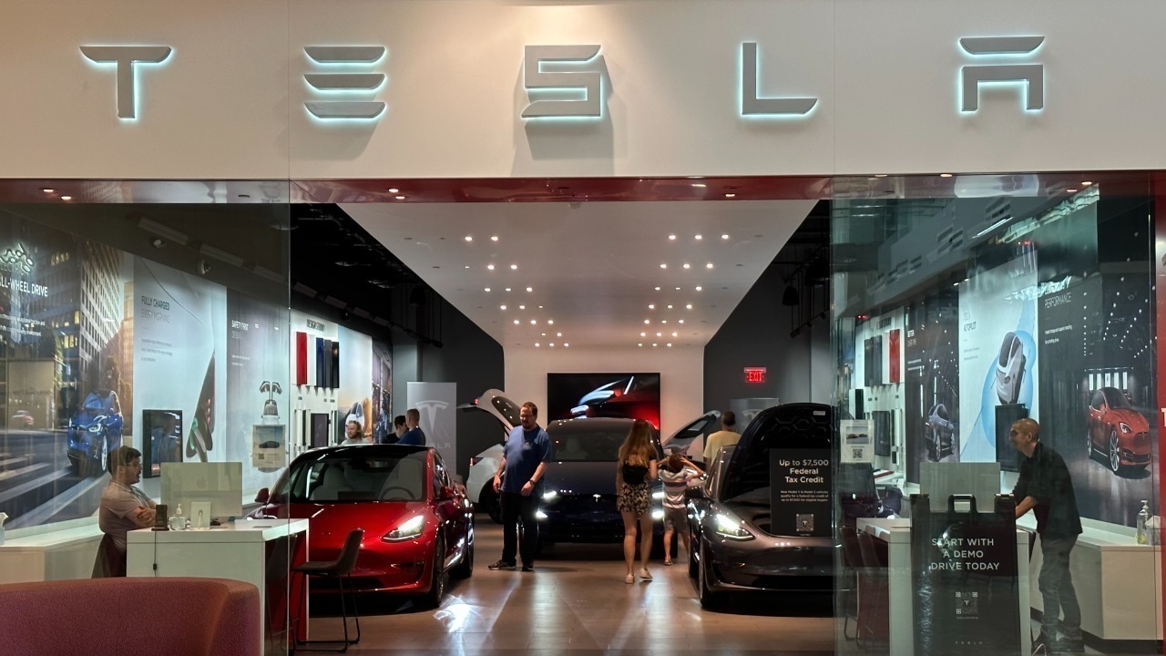 Tesla's Q4 deliveries slide 16% to 418,227 as demand cools