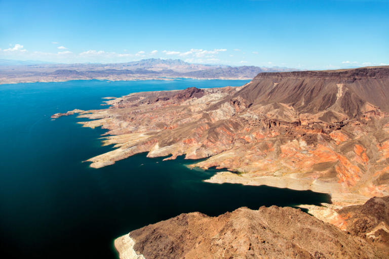 Lake Mead reaches historically low water levels, experts plead for ...