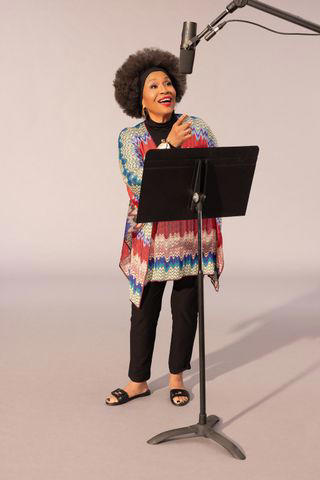 Niecy Nash-Betts, Jenifer Lewis and Cedric the Entertainer star in ...