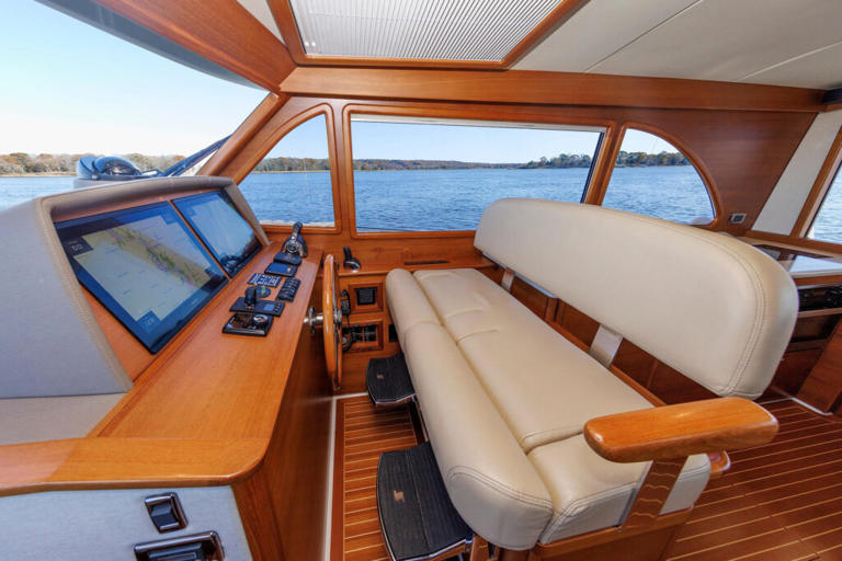 For sale: Grand Banks 44 Eastbay