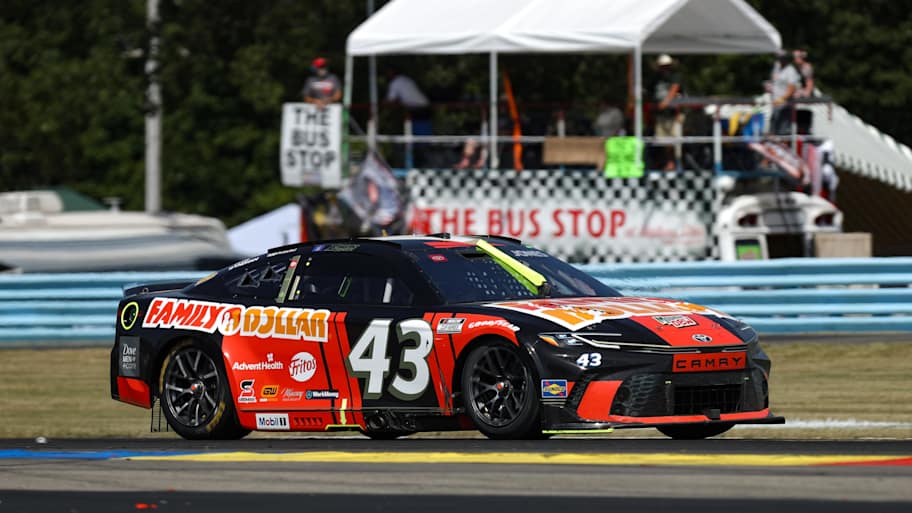 Justin Alexander named new crew chief for Erik Jones