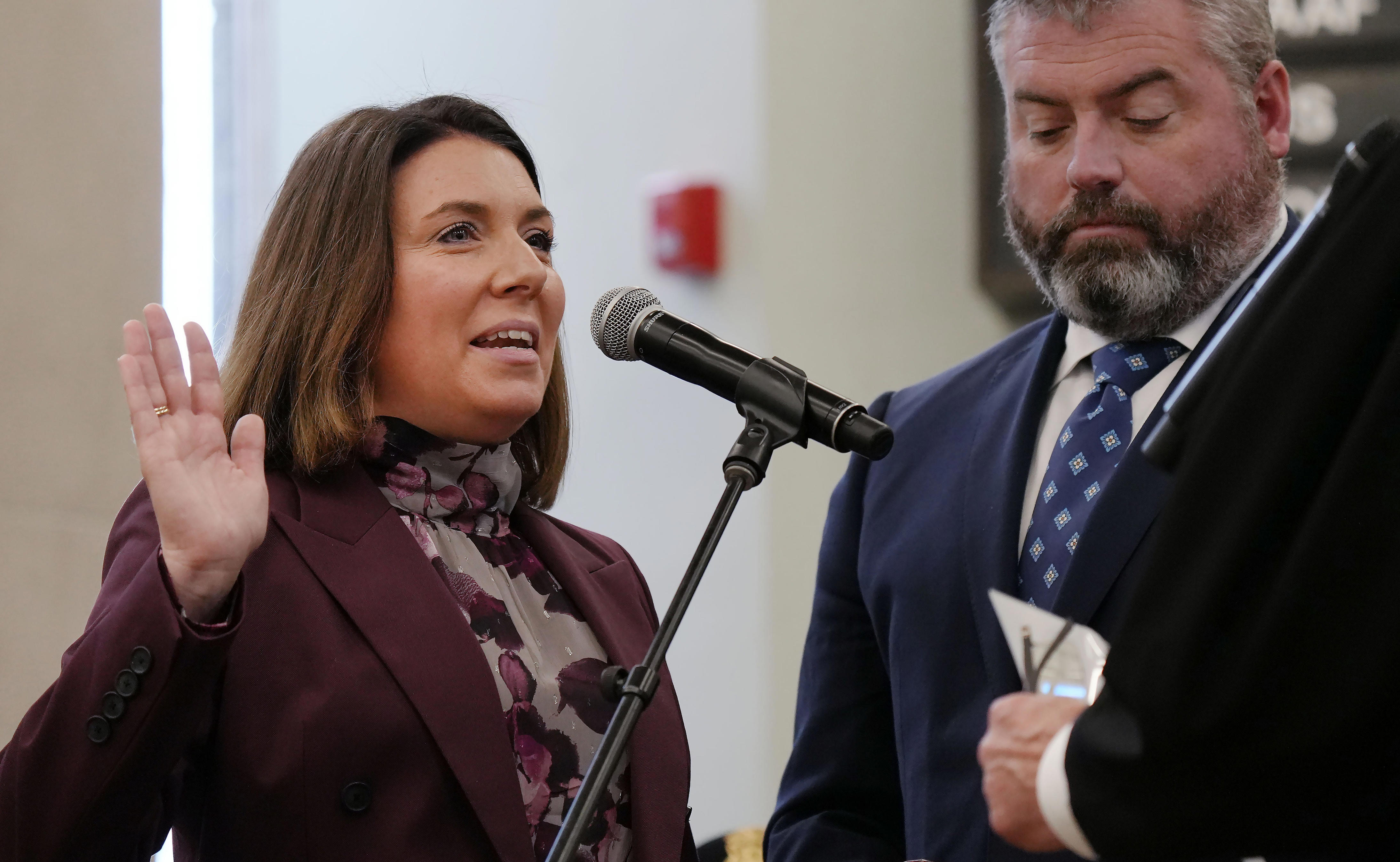 Erie's new mayor, Daria Devlin, takes over after swearing-in ceremony