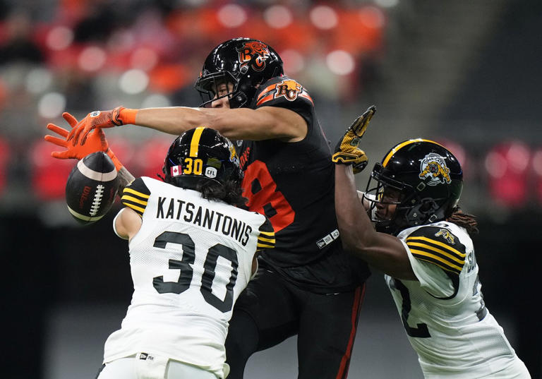 Veteran safety Katsantonis signs three-year extension with Hamilton ...
