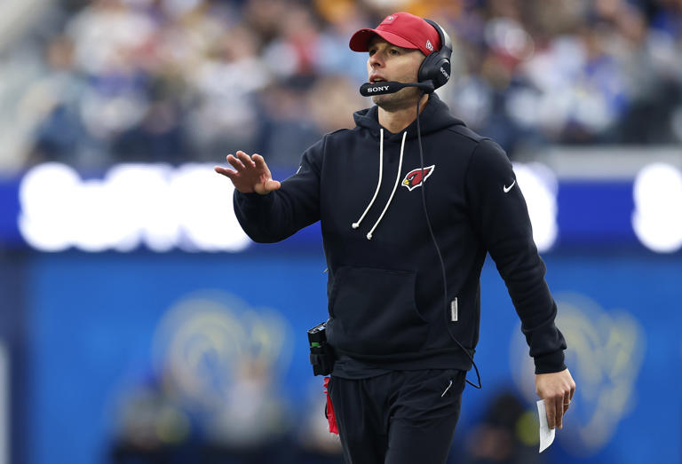 NFL coaching moves: Mike McDaniel fired by Dolphins